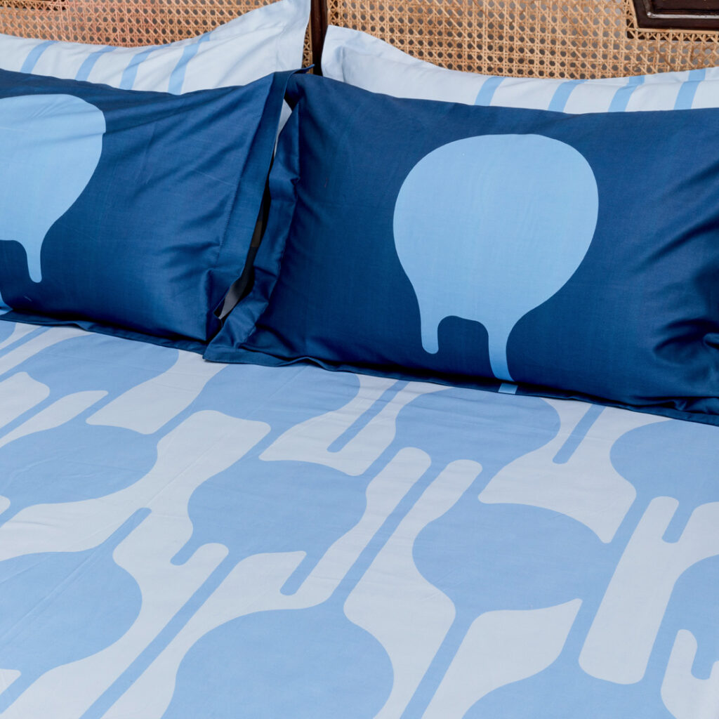 DripDrip Bedsheet | Kyoona
